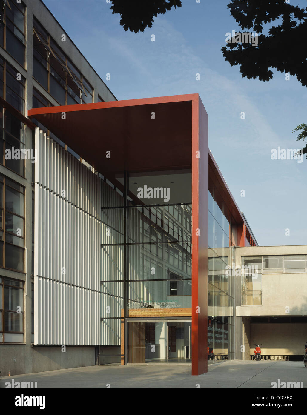 Louvre doors uk hi-res stock photography and images - Alamy