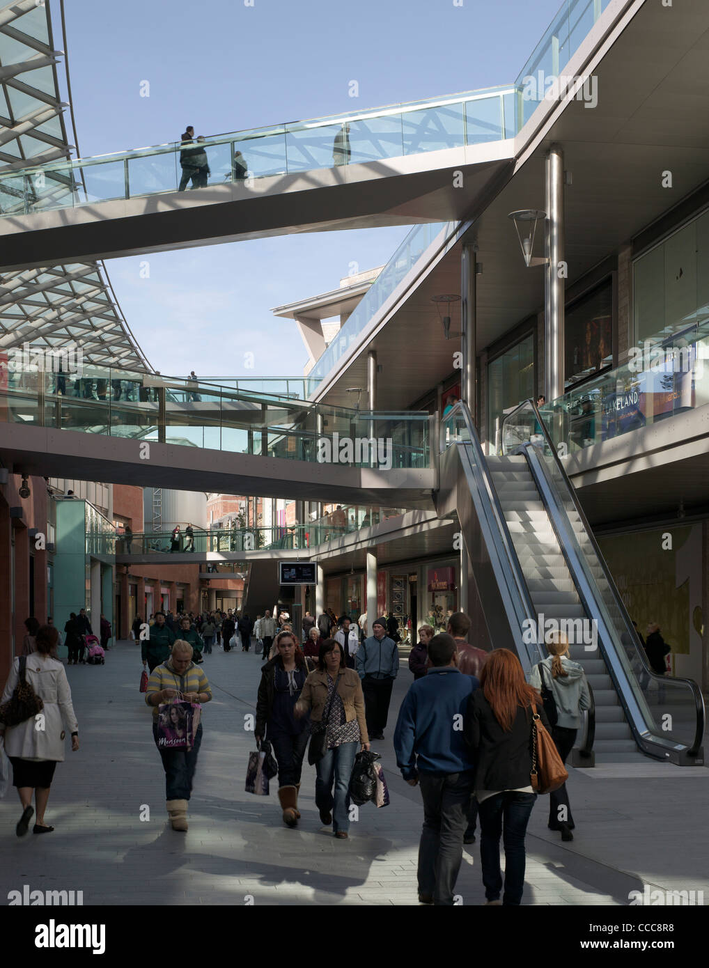 LIVERPOOL ONE SHOPPING CENTRE BRIDGES Stock Photo - Alamy