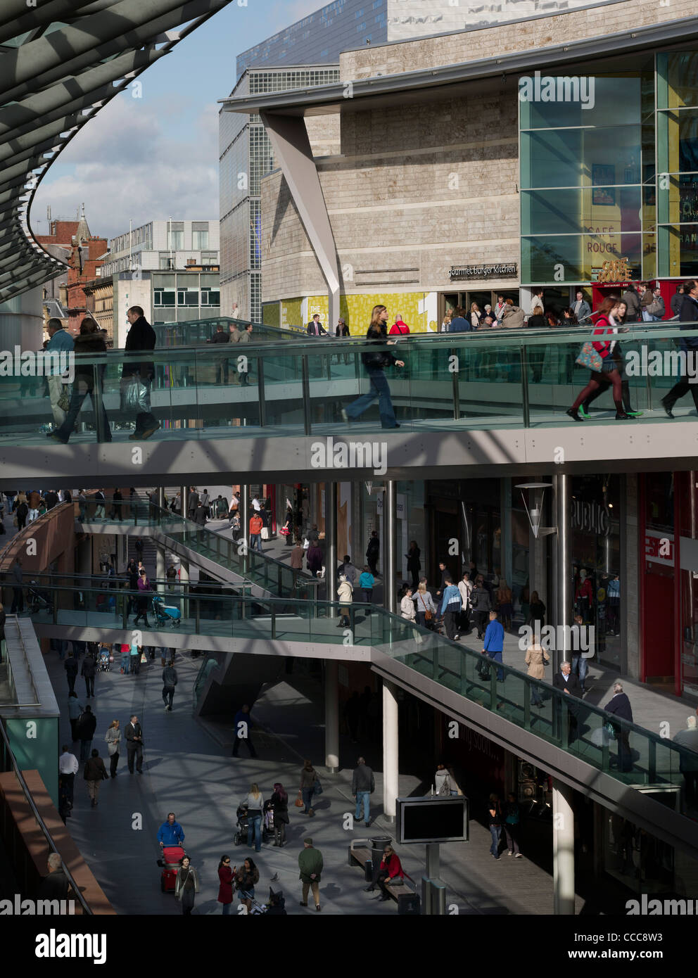 LIVERPOOL ONE SHOPPING CENTRE BRIDGES Stock Photo - Alamy