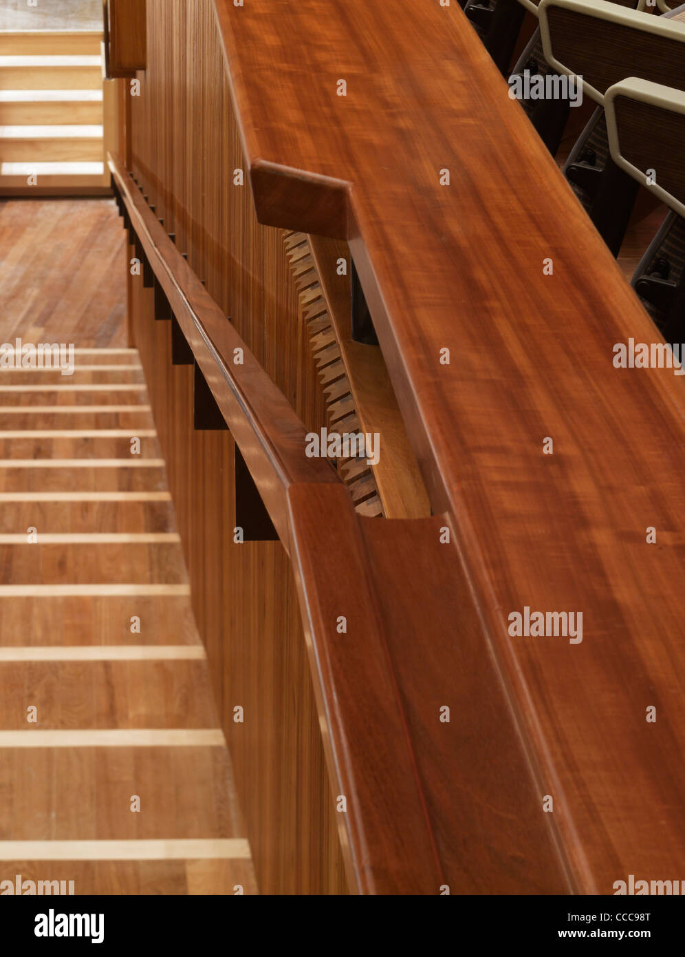 ROYAL FESTIVAL HALL HANDRAIL AND WOOD DETAILS Stock Photo - Alamy