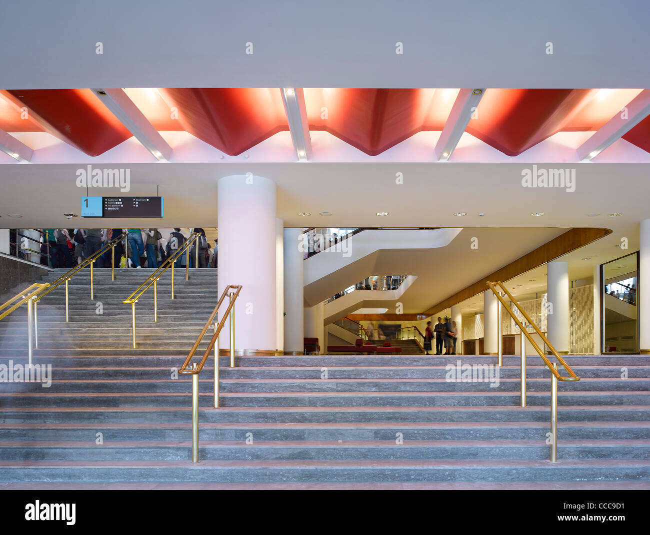 ROYAL FESTIVAL HALL WATERLOO STAIRS Stock Photo - Alamy