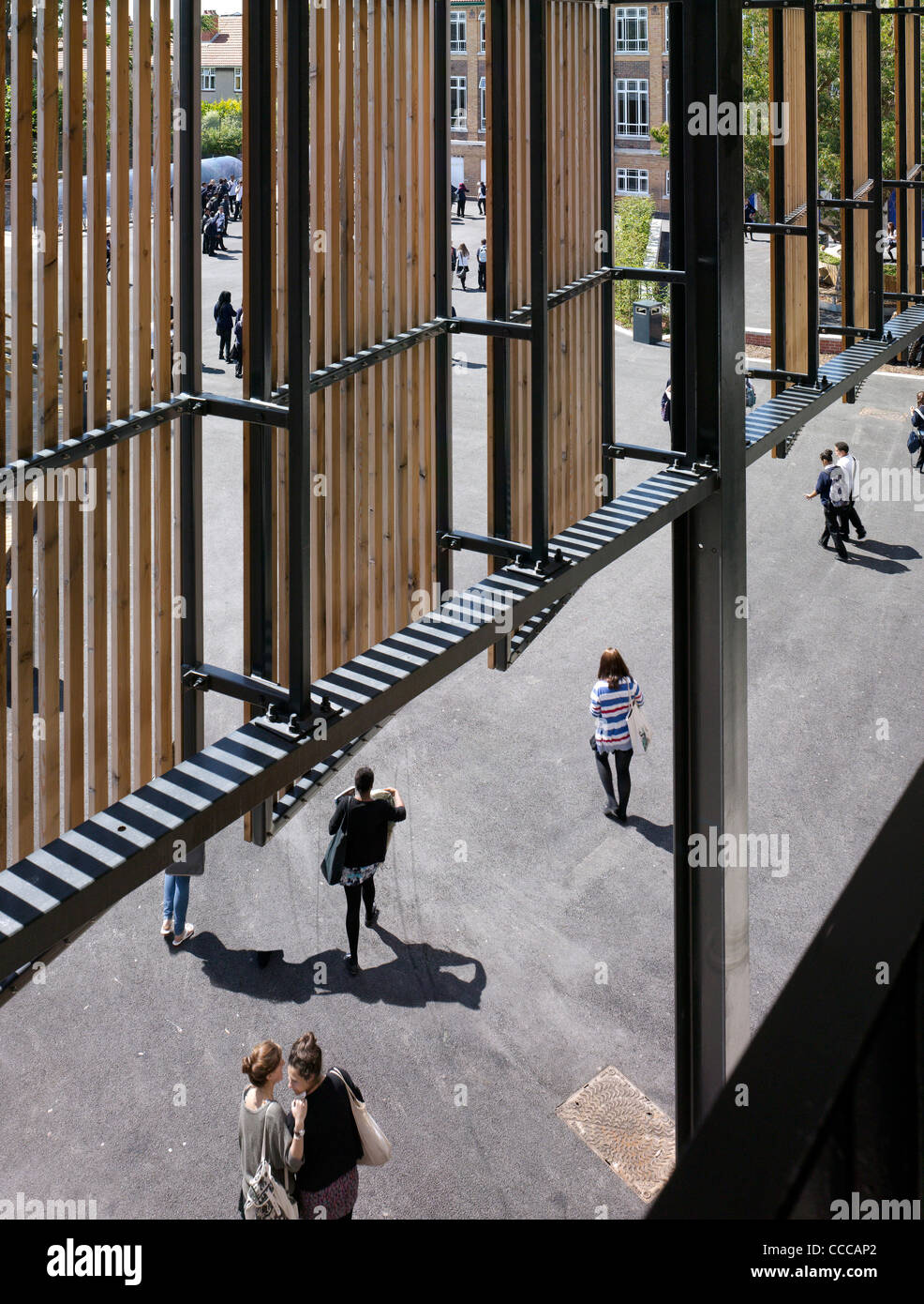 Secondary school uk above hi-res stock photography and images - Alamy