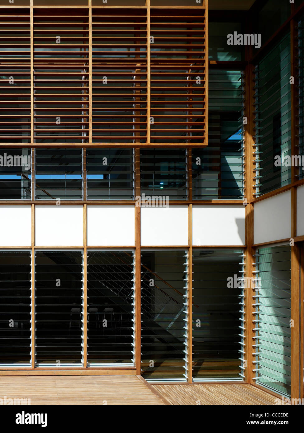 Louver doors hi-res stock photography and images - Alamy