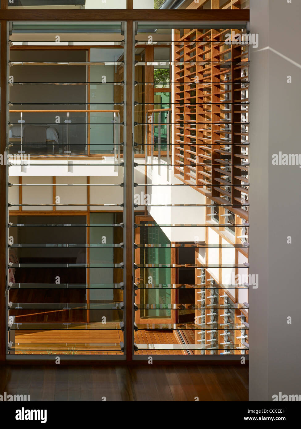 House in Manley, Sydney, Australia, by Assemblage - Peter Chivers ...