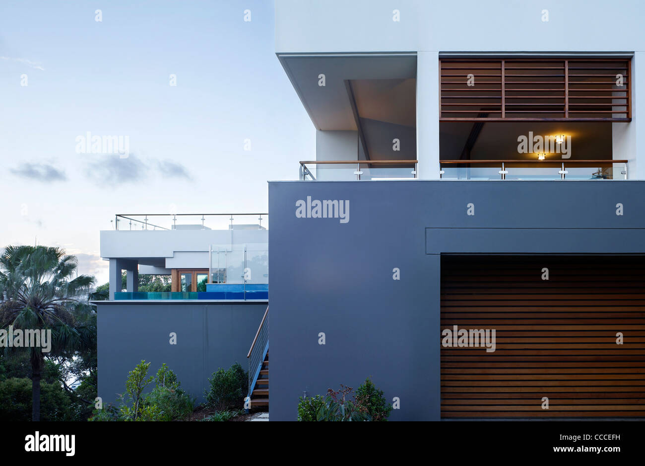 House in Manley, Sydney, Australia, by Assemblage - Peter Chivers ...