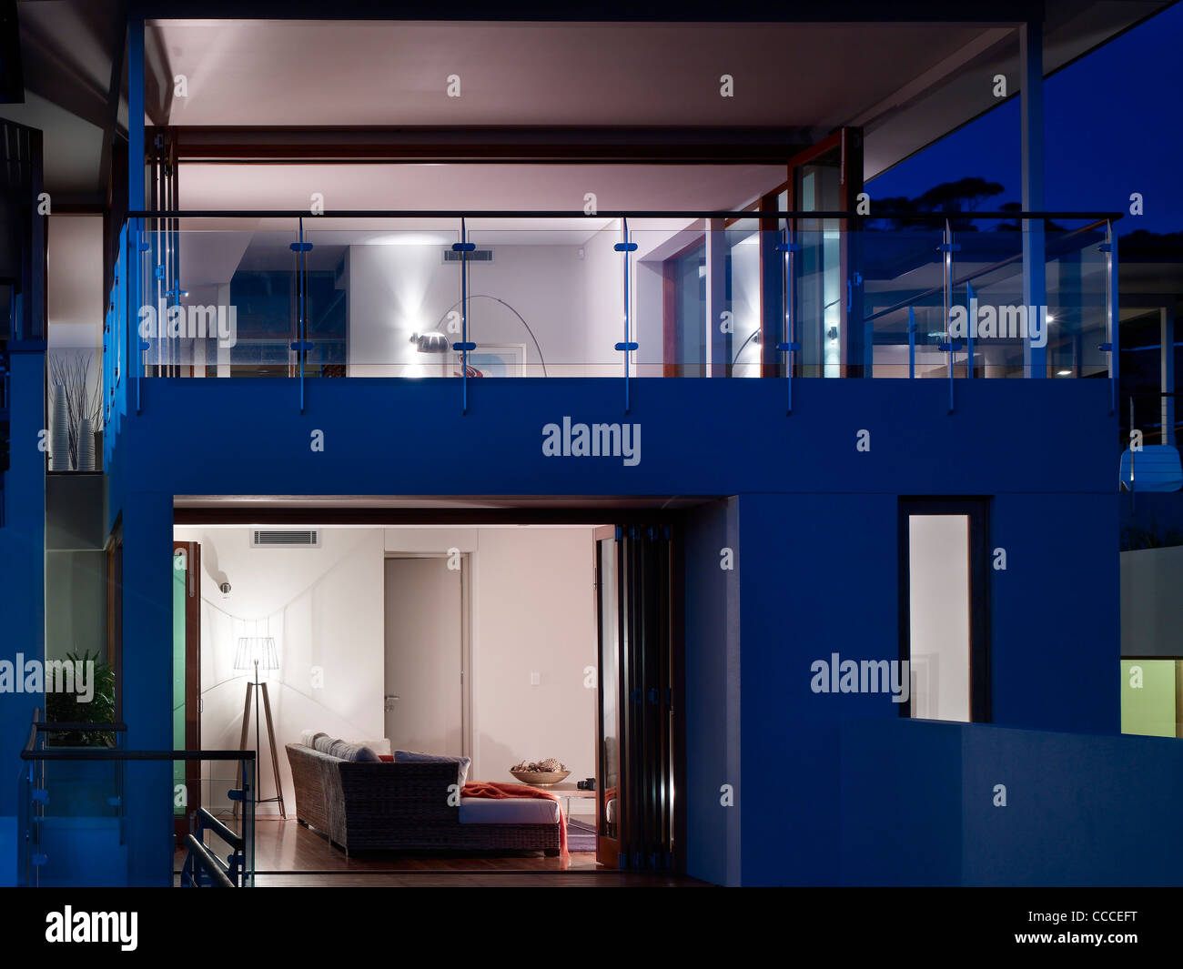 Glass folding facade hi-res stock photography and images - Alamy