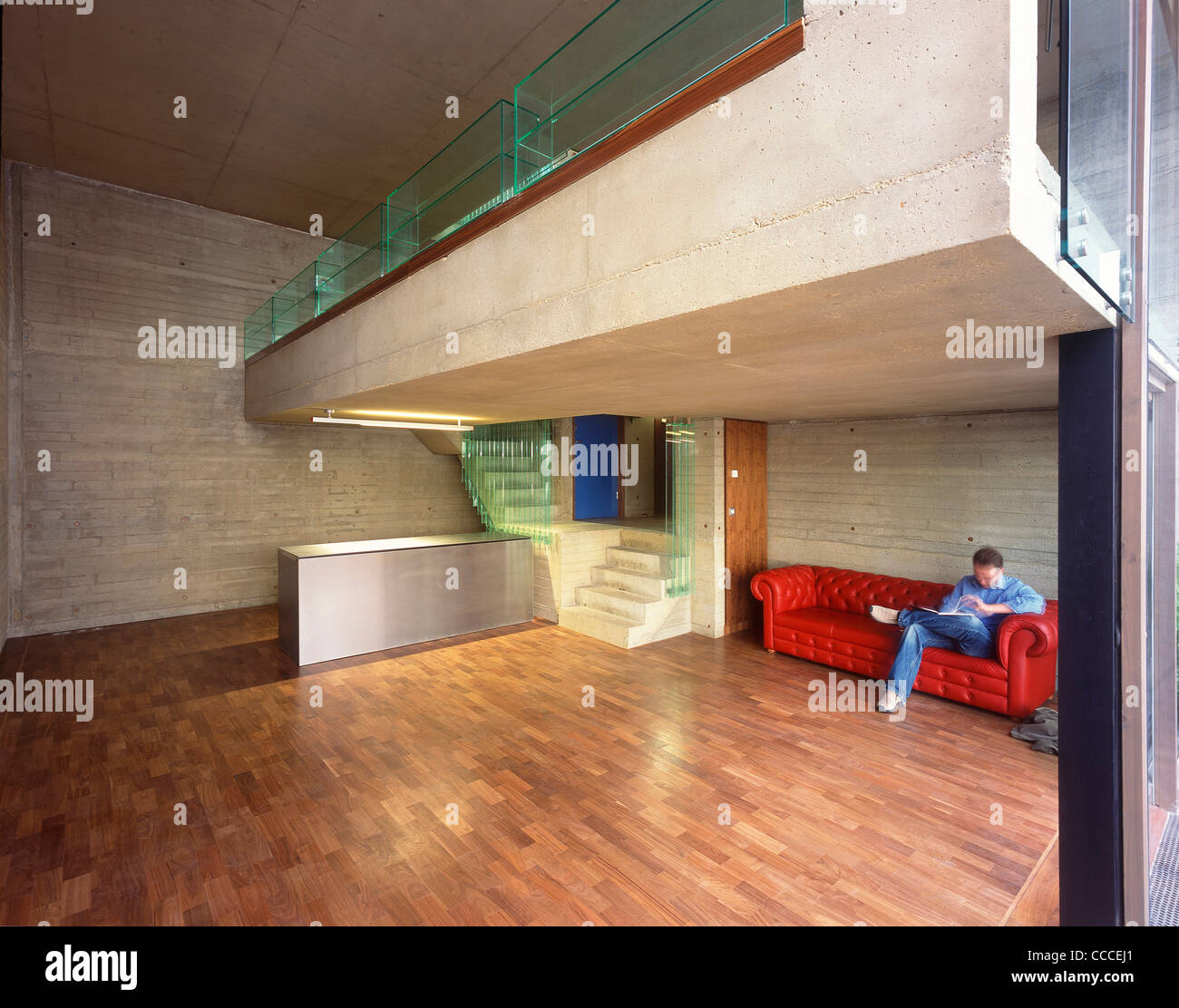 PRIVATE HOUSE UPPER FLAT MAIN ROOM TO KITCHEN AREA Stock Photo - Alamy