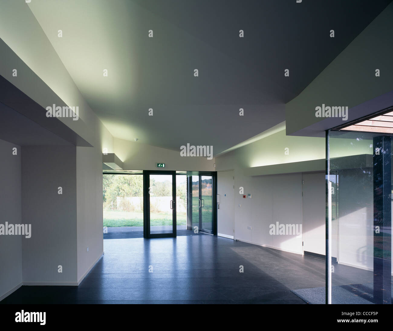 COLCHESTER SURE START CENTRE INTERIOR VIEW - MAIN ENTRANCE AREA Stock ...