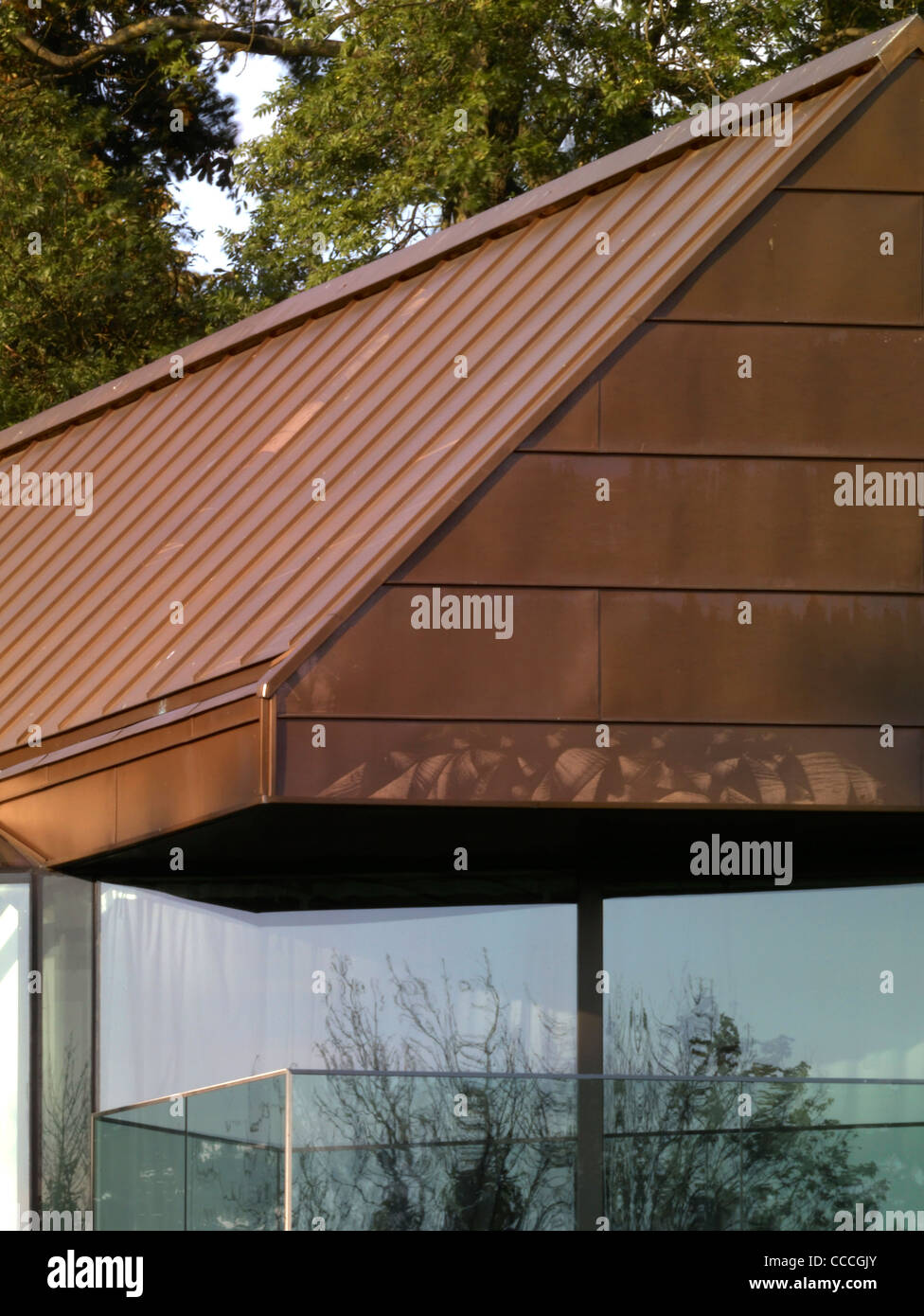 cladding detail, roof and wall - bronze clad private house in ...