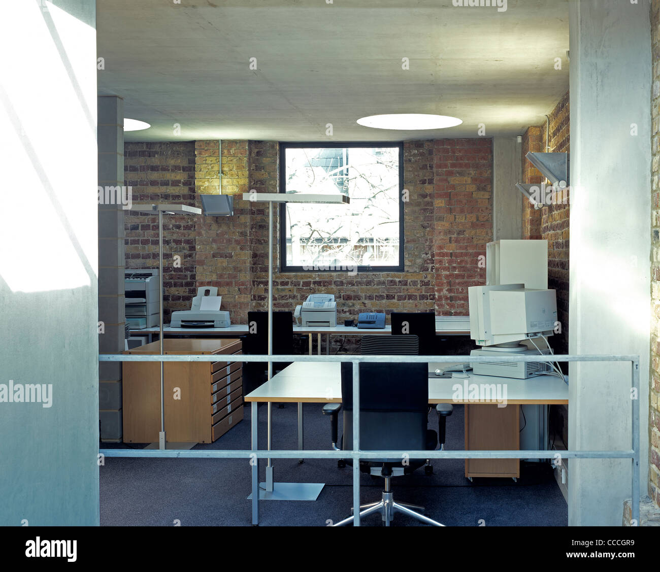 live work development stamford brook office: upper floor Stock Photo ...