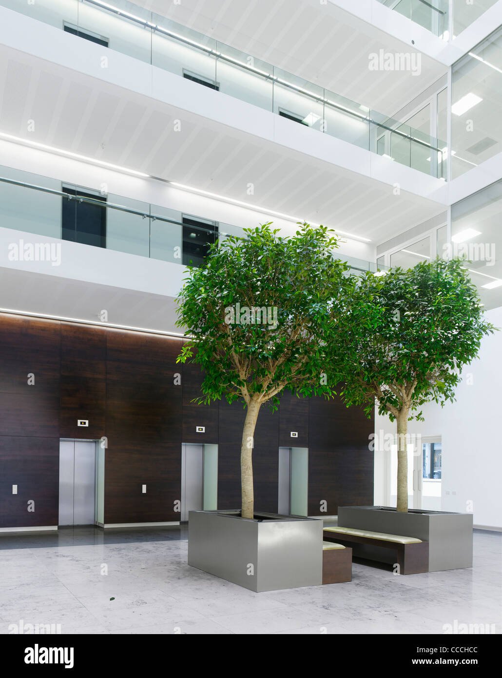 23 savile row atrium hi-res stock photography and images - Alamy
