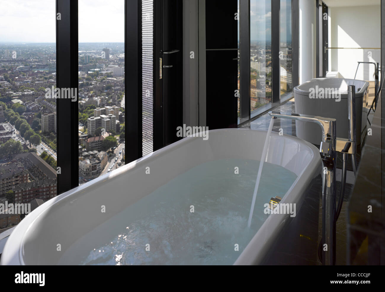 Strata london hi-res stock photography and images - Alamy