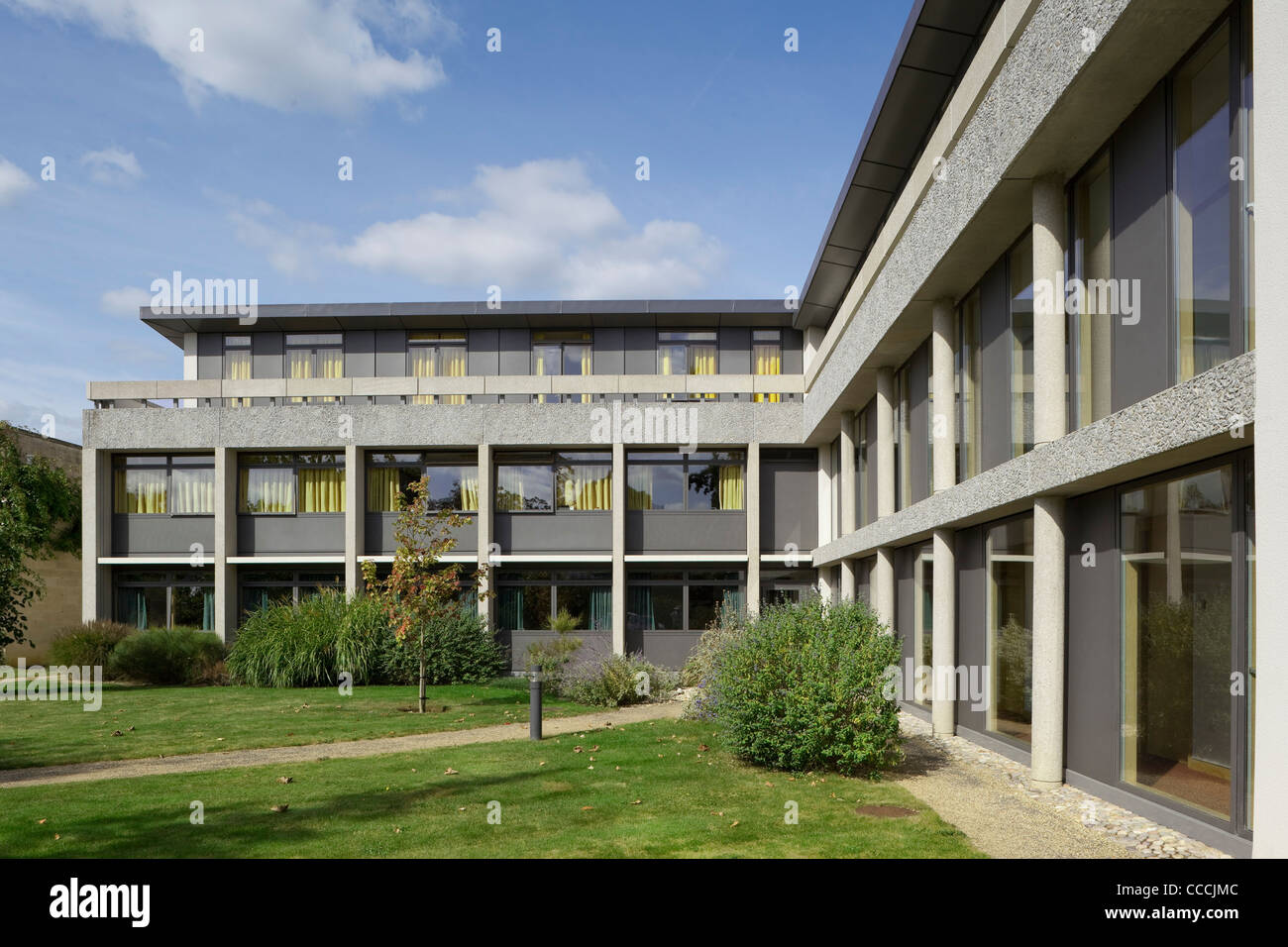 wolfson college berman guedes stretton oxford 2004 student ...