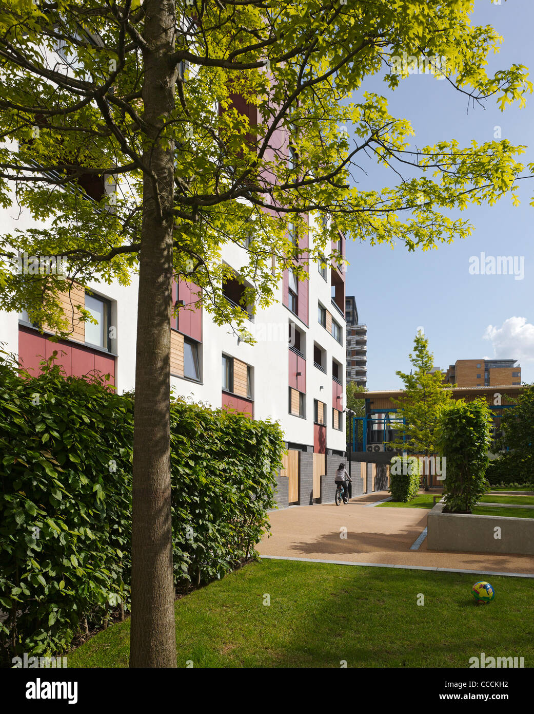 Mastmaker Road Consists Of 199 Mixed Tenure Homes With Integral ...