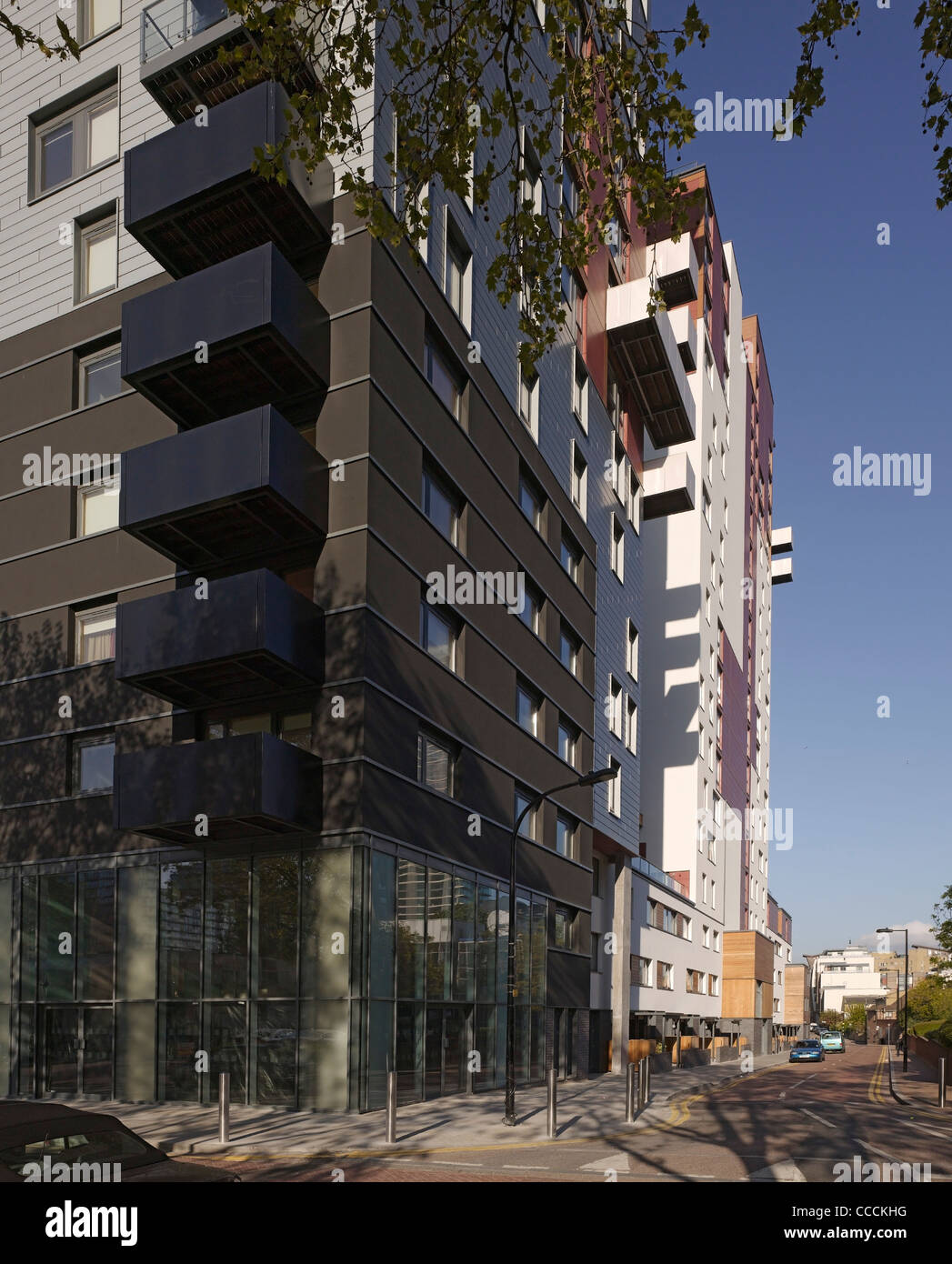 Mastmaker Road Consists Of 199 Mixed Tenure Homes With Integral ...