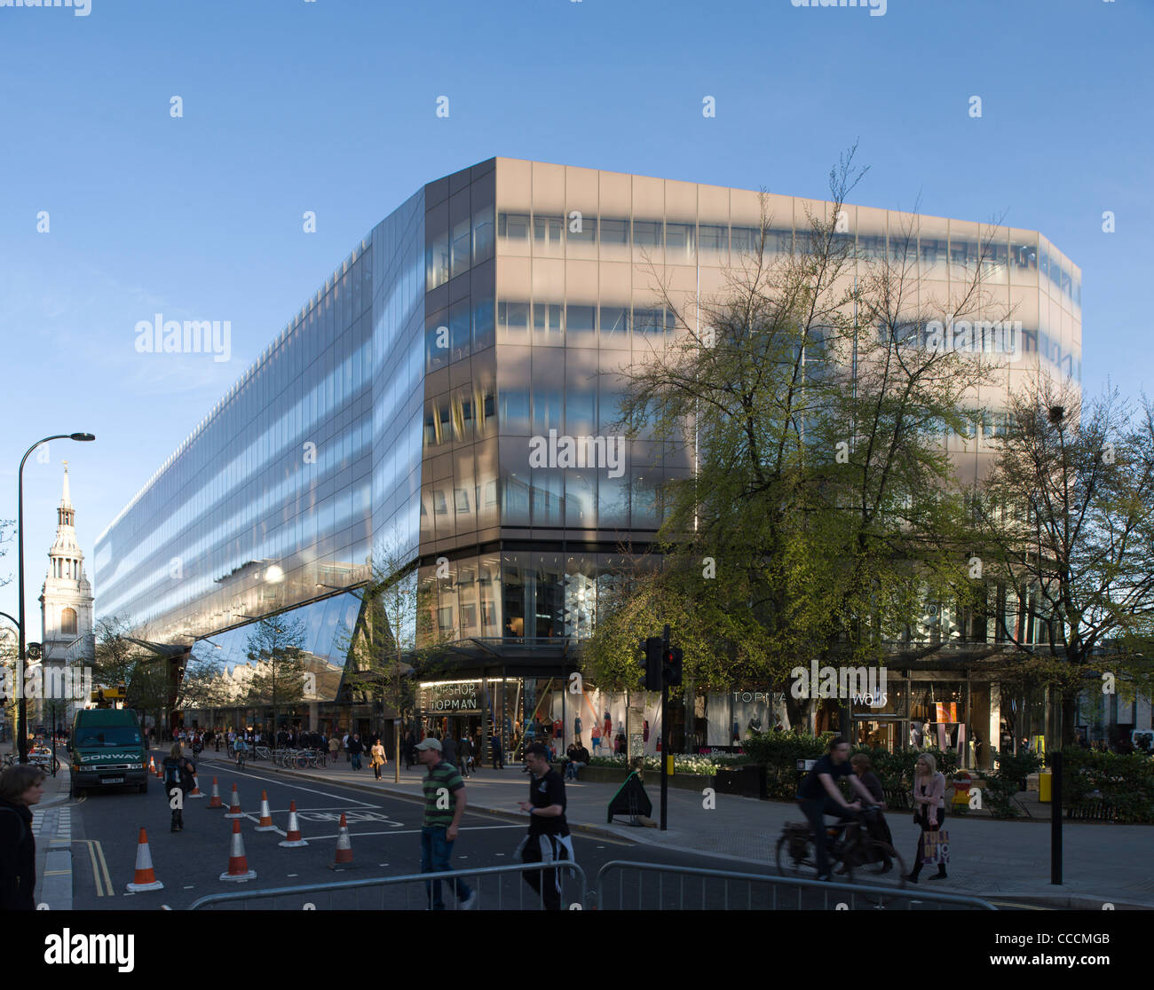 Cheapside street people city of london hi-res stock photography and ...