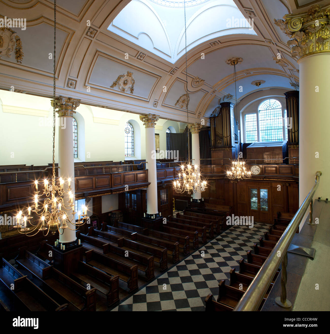 Interior st botolph building london hi-res stock photography and images ...