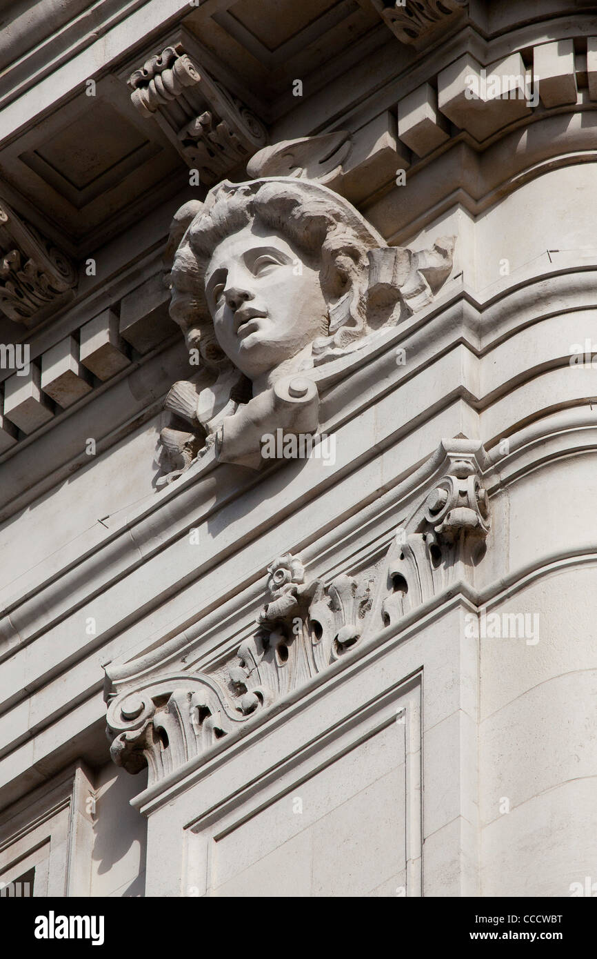 Nomura london office hi-res stock photography and images - Alamy