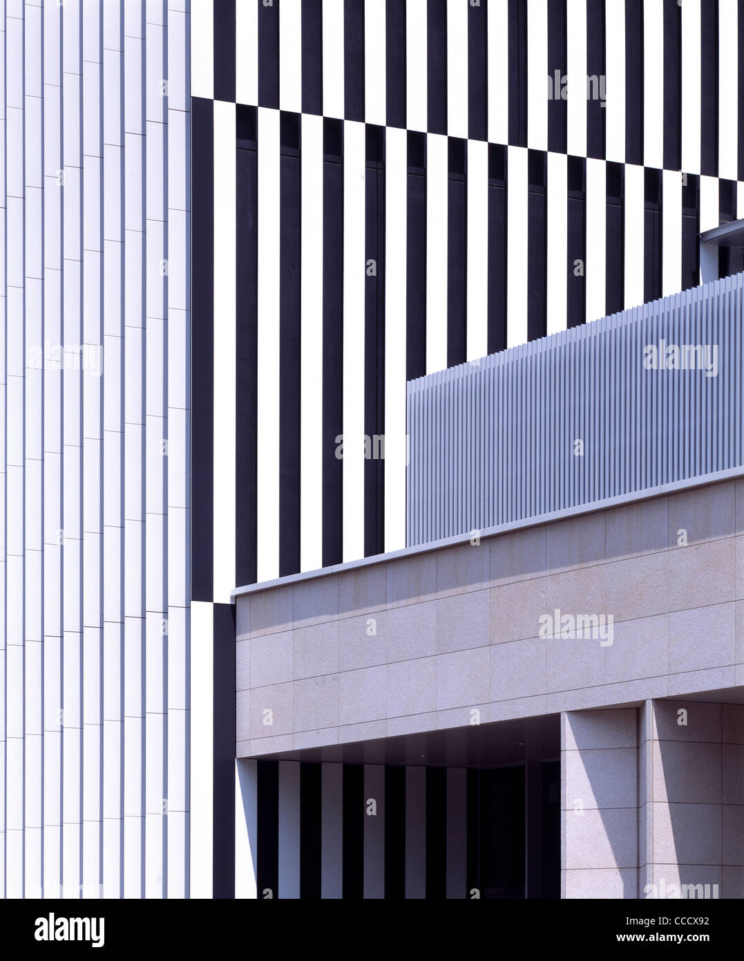 SUNTORY MUSEUM OF ART OVERALL EXTERIOR VIEW Stock Photo - Alamy