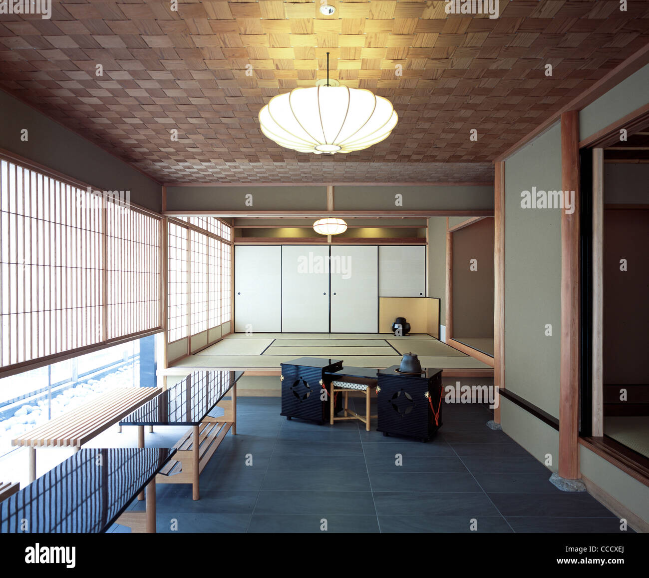 SUNTORY MUSEUM OF ART TRADITIONAL JAPANESE ROOM ON TOP FLOOR Stock ...