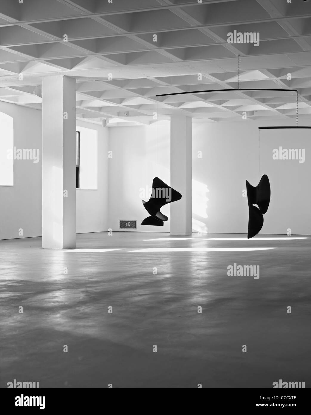 ARNOLFINI GALLERY FIRST FLOOR GALLERY WITH DAYLIGHT Stock Photo - Alamy