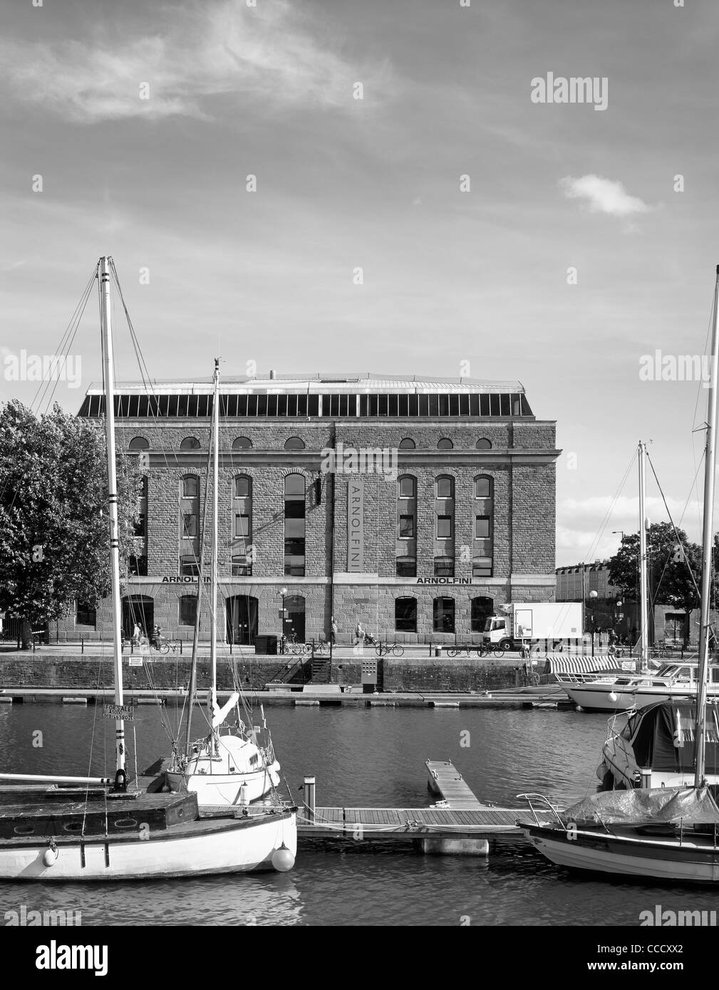 Narrow quay bristol Black and White Stock Photos & Images - Alamy