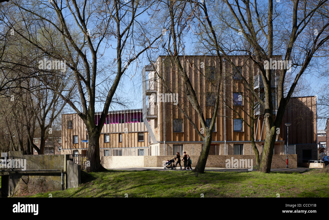 This Mixed Tenure 18-Unit Residential Development In The Thames Gateway ...