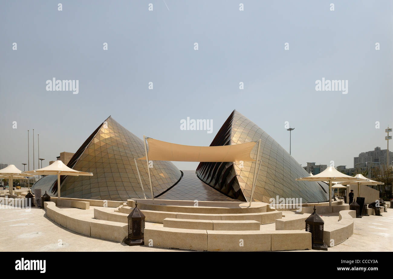 The United Arab Emirates Pavilion, Created By British Architect Lord ...