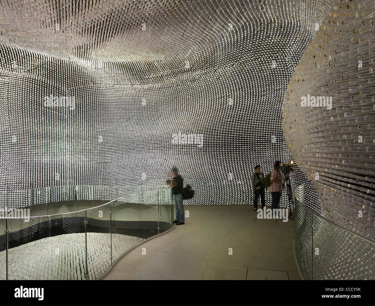 British Pavilion Designed By Thomas Heatherwick Architects Stock Photo ...