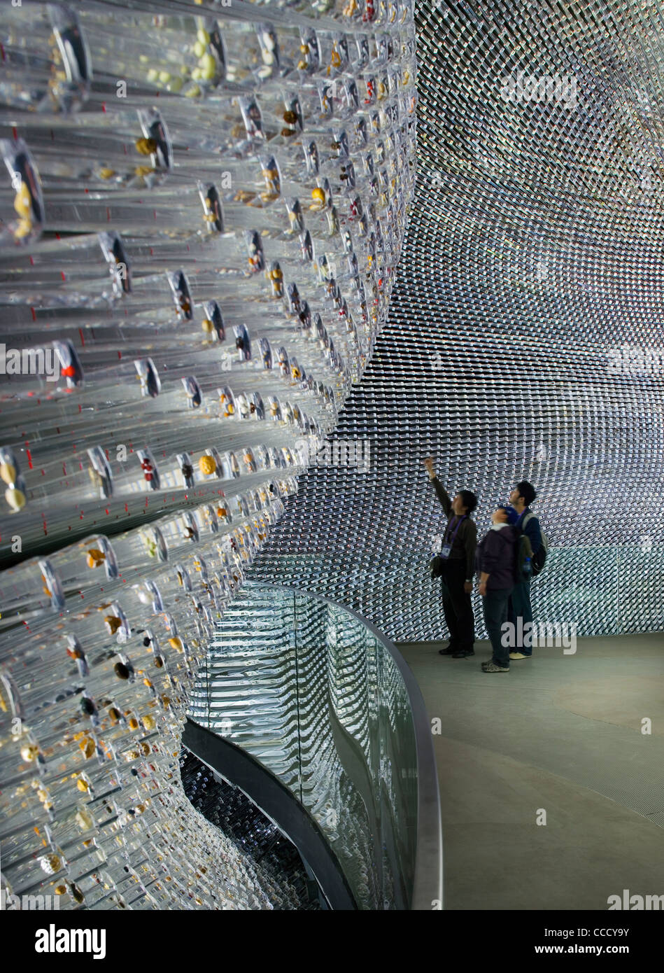 British Pavilion Designed By Thomas Heatherwick Architects Stock Photo ...