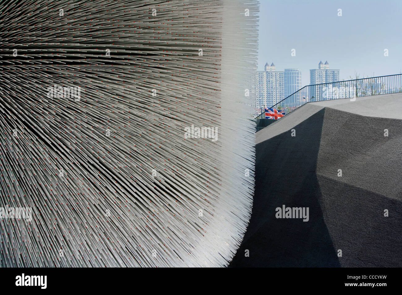 British Pavilion Designed By Thomas Heatherwick Architects Stock Photo ...