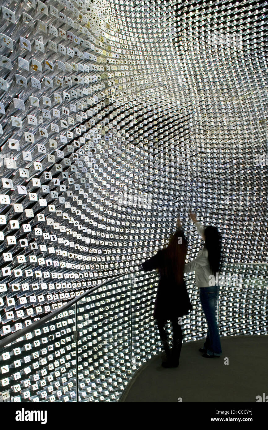 British Pavilion Designed By Thomas Heatherwick Architects Stock Photo ...