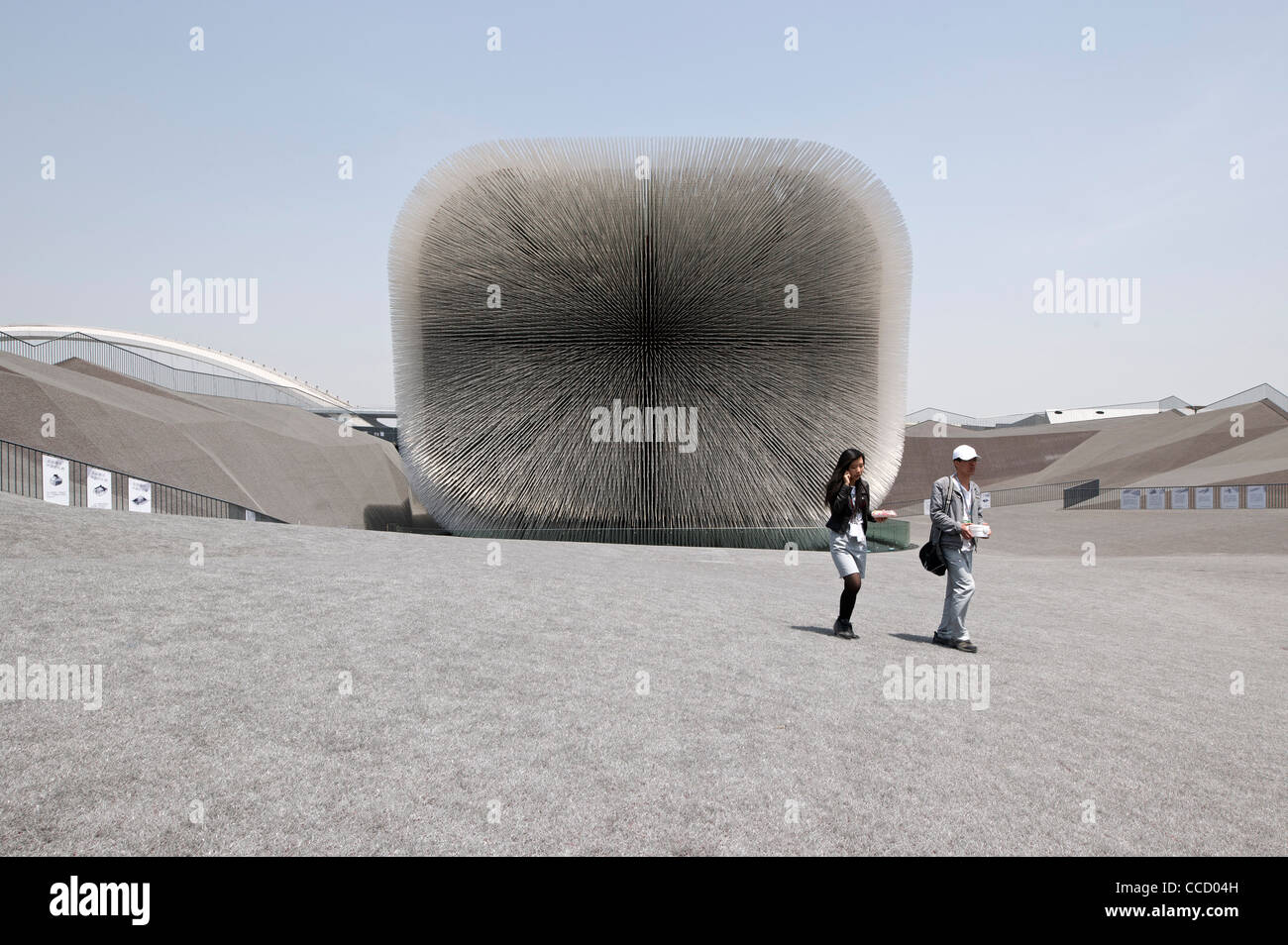 British Pavilion Designed By Thomas Heatherwick Architects Stock Photo ...