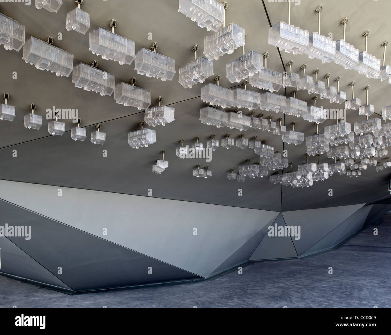 British Pavilion Designed By Thomas Heatherwick Architects Stock Photo ...