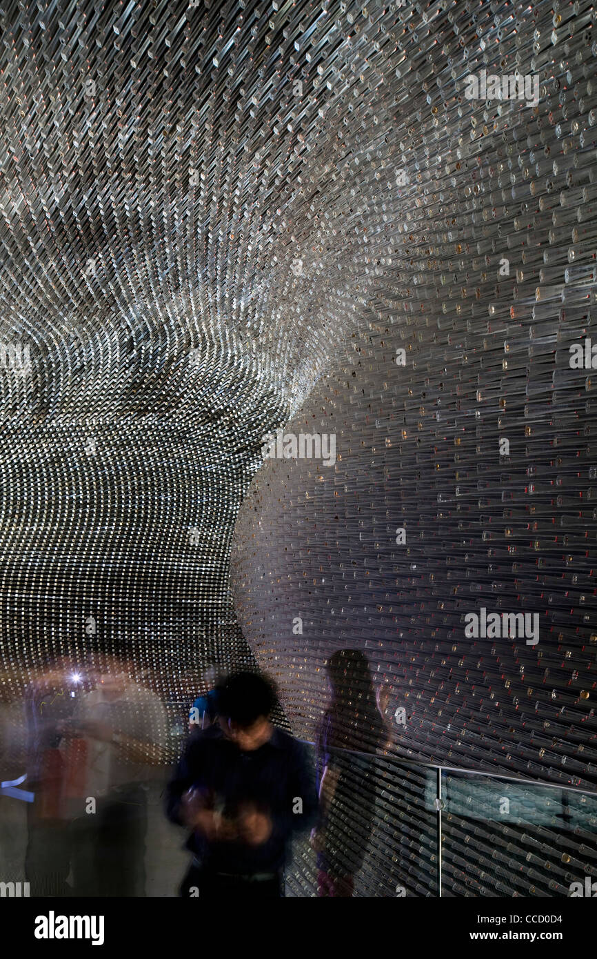 British Pavilion Designed By Thomas Heatherwick Architects Stock Photo ...