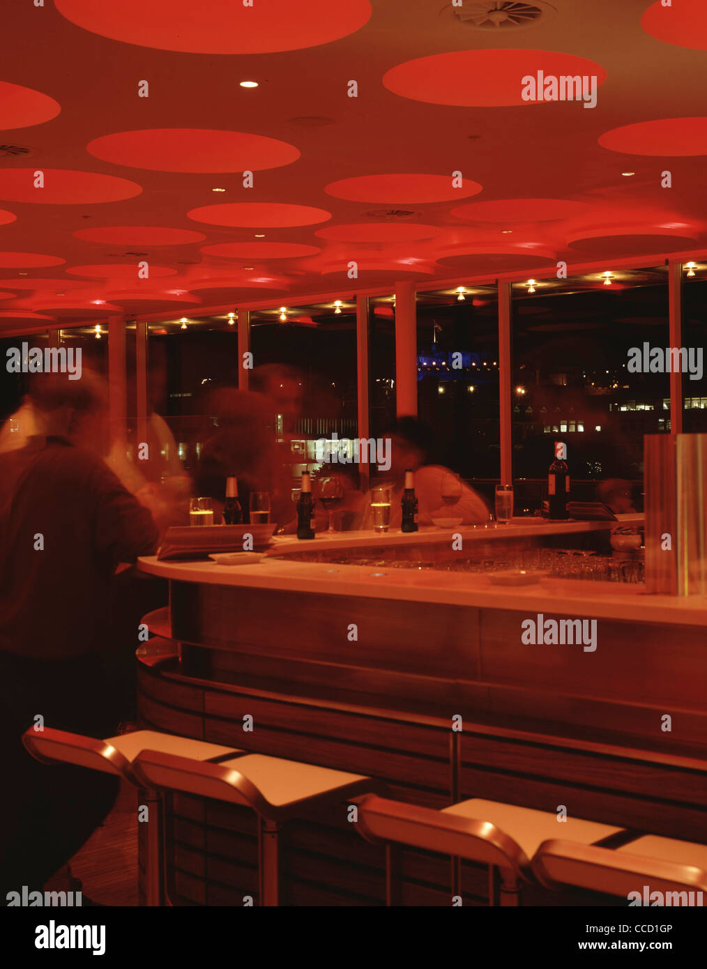 HARVEY NICHOLS RESTAURANT DETAIL OF BAR AND CEILING Stock Photo - Alamy