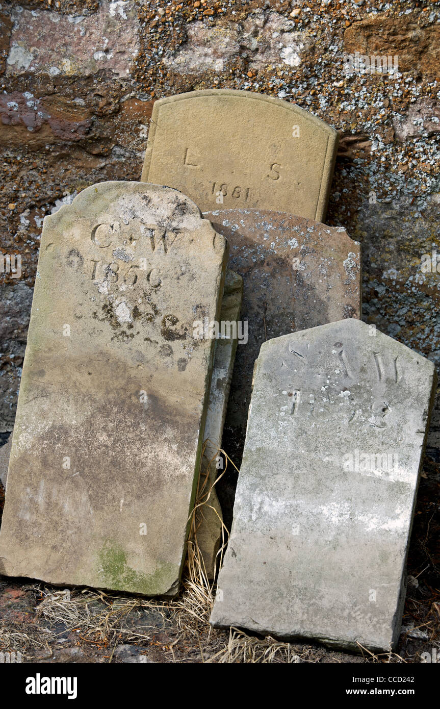 Ancient headstones hi-res stock photography and images - Alamy