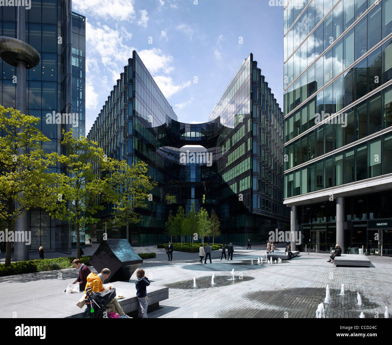 7 more london riverside hi-res stock photography and images - Alamy