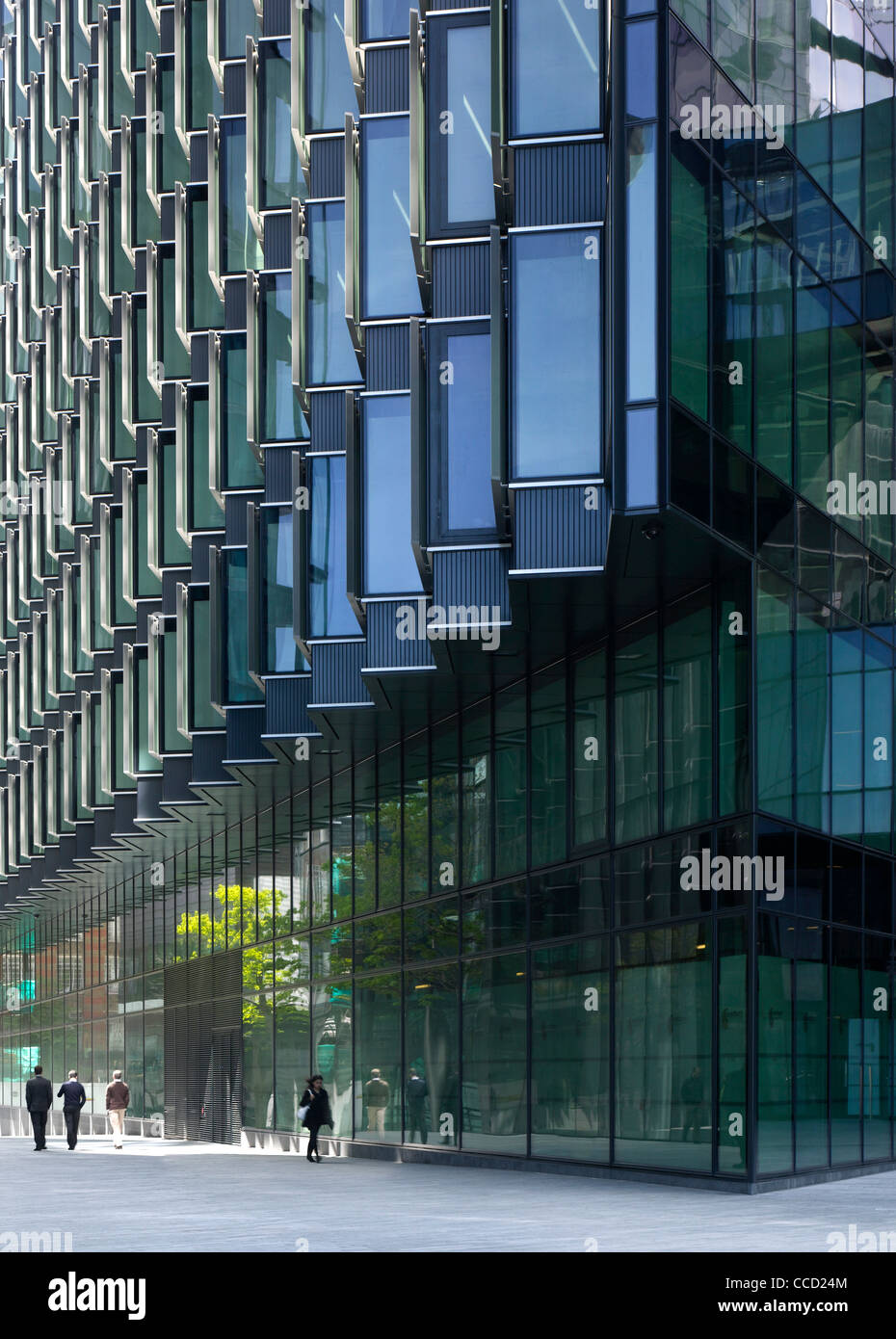 7 more london riverside hi-res stock photography and images - Alamy