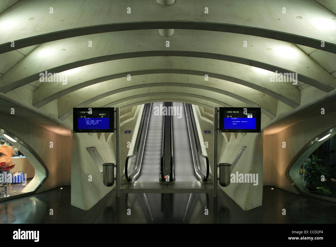 liege guillemins tgv station santiago calatrava liege 2009 interior ...