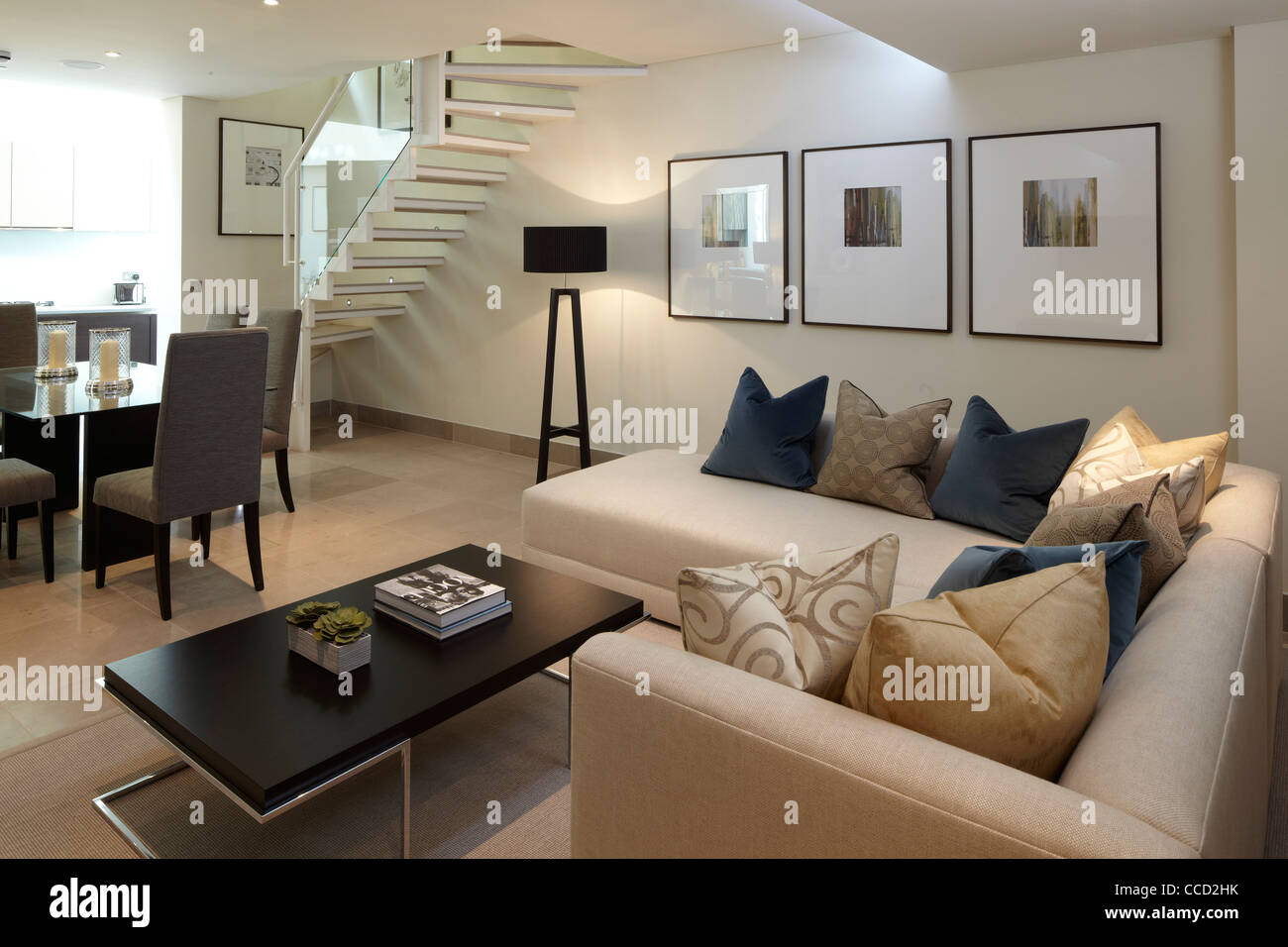 Shillibeer Place London W1 LEIGHTON & HENLEY Stock Photo - Alamy