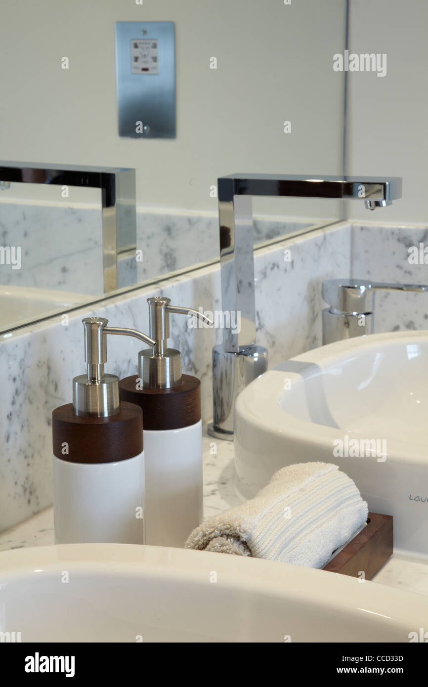 Shillibeer Place London W1 LEIGHTON & HENLEY Stock Photo - Alamy