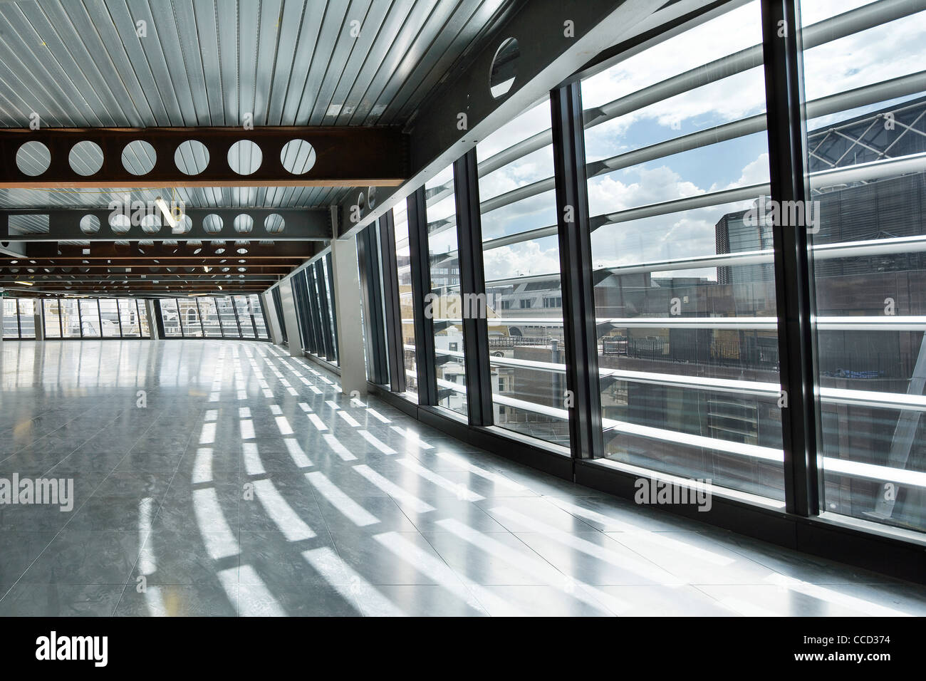 the walbrook, foster + partners, london 2009, interior space with floor ...