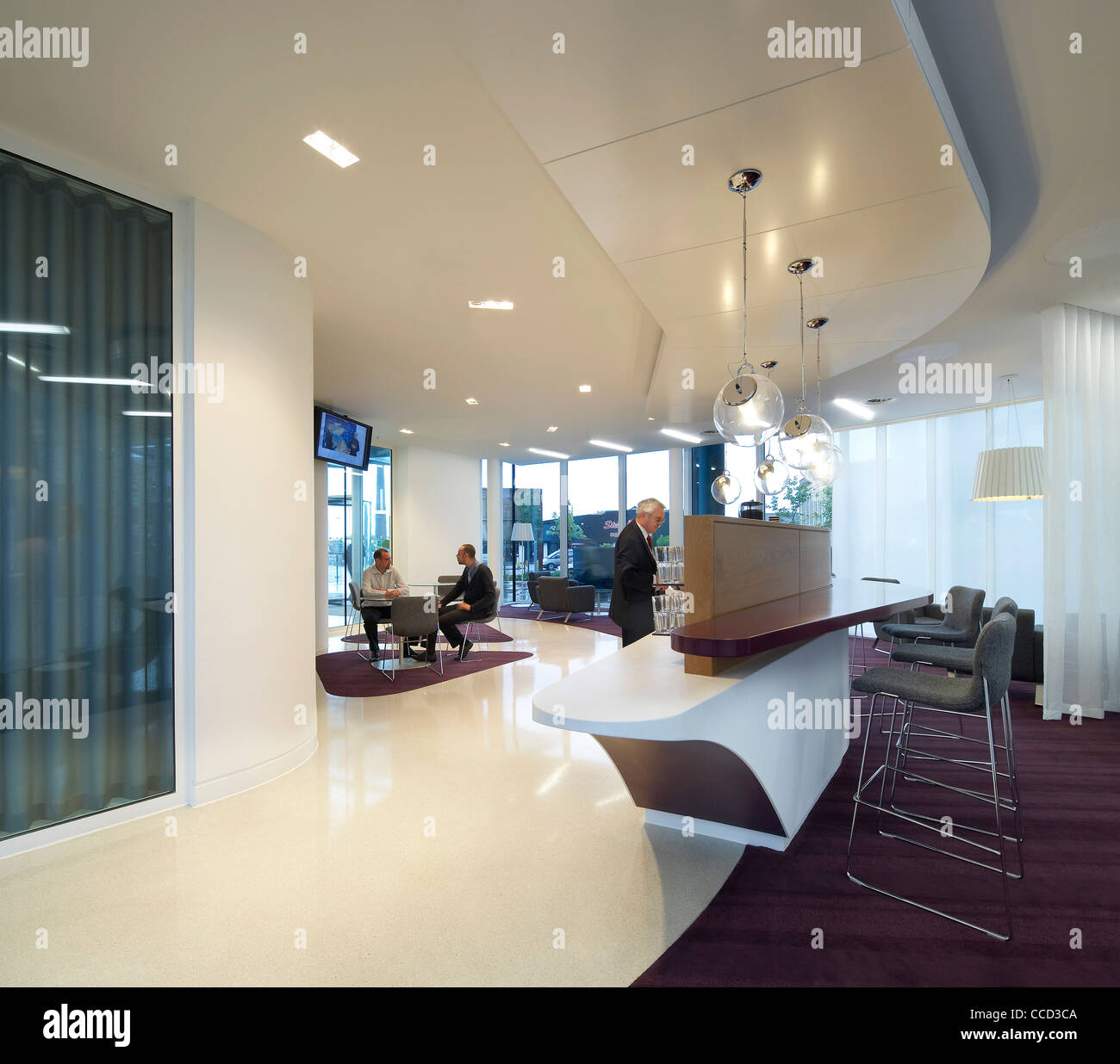 THE PENINSULA, ID:SR/SHEPPARD ROBSON, MANCHESTER, 2010, COFFEE BAR WITH ...