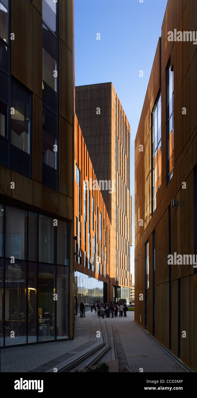 broadcasting place by feilden clegg bradley studios at leeds ...