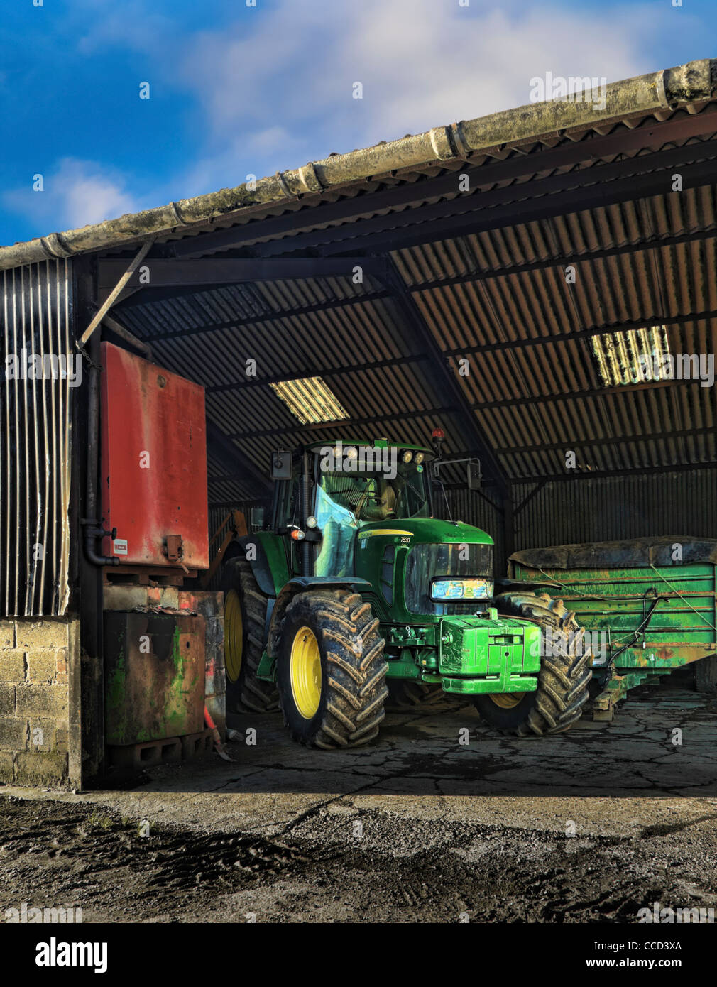 tractor in barn Stock Photo - Alamy