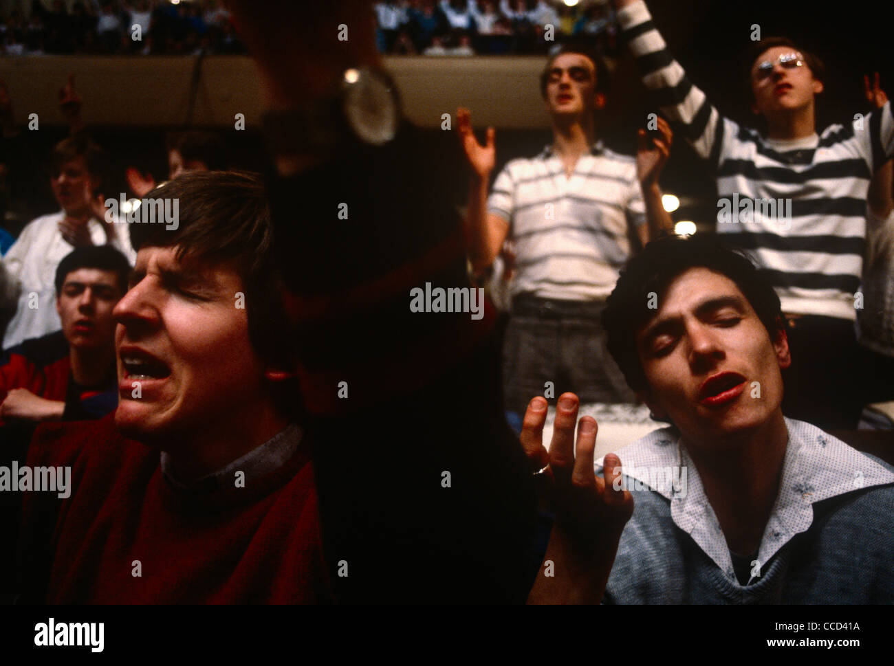 Young Born Again Christians express emtions during a ministry at ...