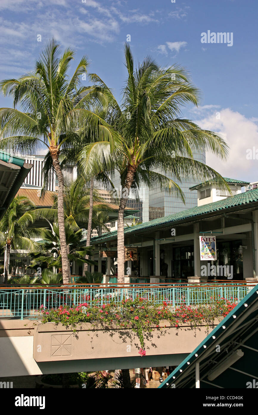 Aloha Tower Market Place, Honolulu, Hawaii, USA Stock Photo - Alamy