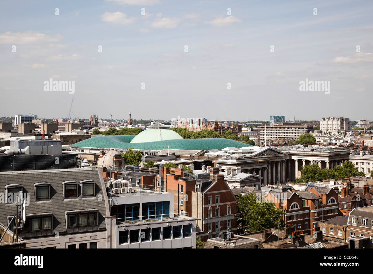 British museum london glass roof hi-res stock photography and images ...
