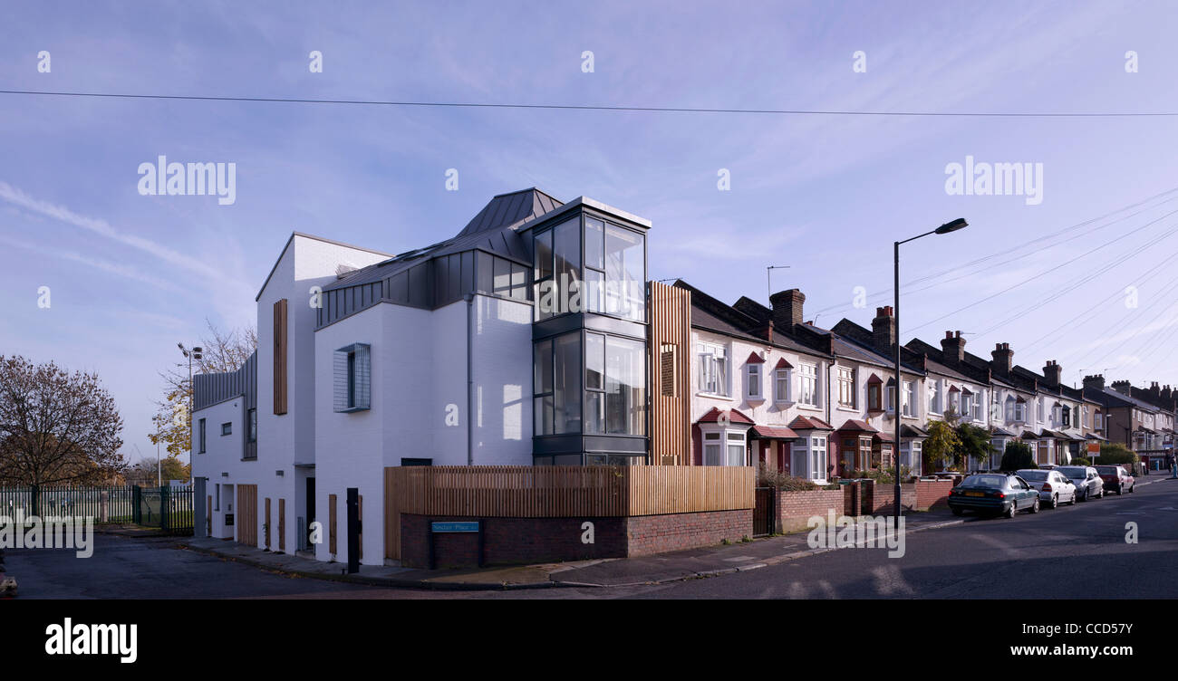 Panoramic front elevation street hi-res stock photography and images ...